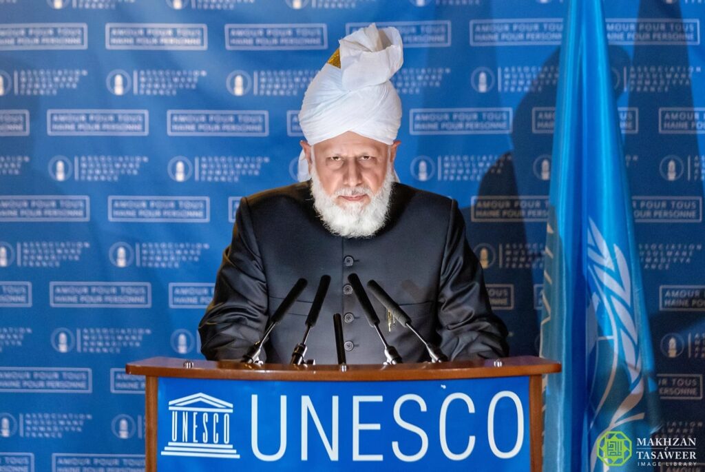 Islamic Principles on Education and Serving Humanity